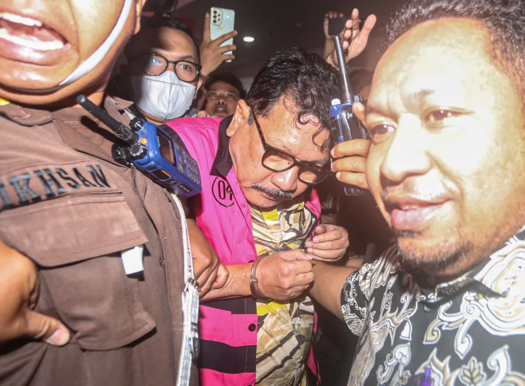 Mafia Hukum Terbongkar: Zarof Ricar & Lisa Rachmat Dituntut Berat ...